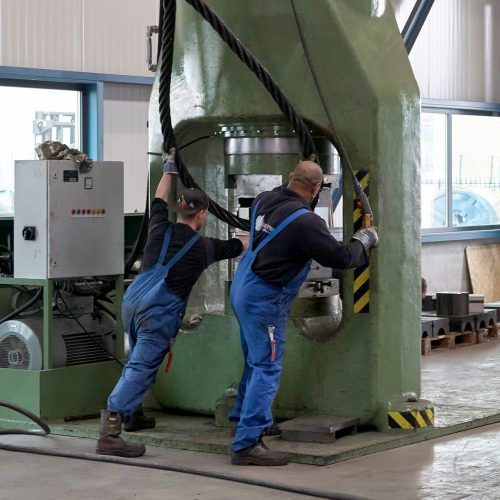 4000t Swaging Press | SAHM SPLICE